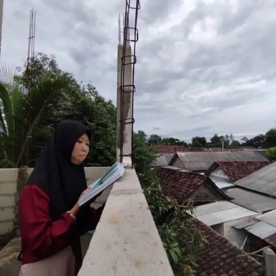 Arista F.W - YouTube