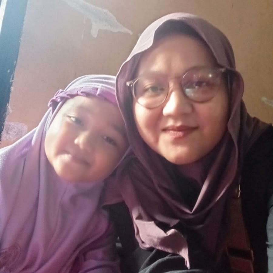 Anisa busairi - YouTube