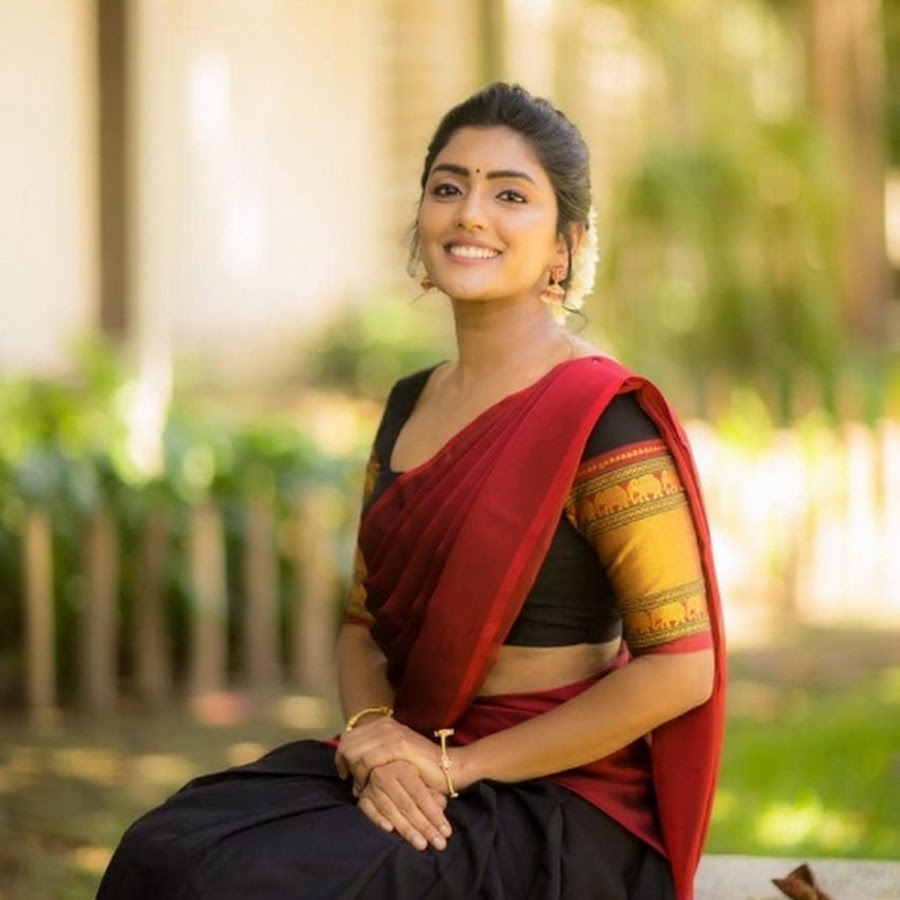 Lamiya Vlogs - YouTube