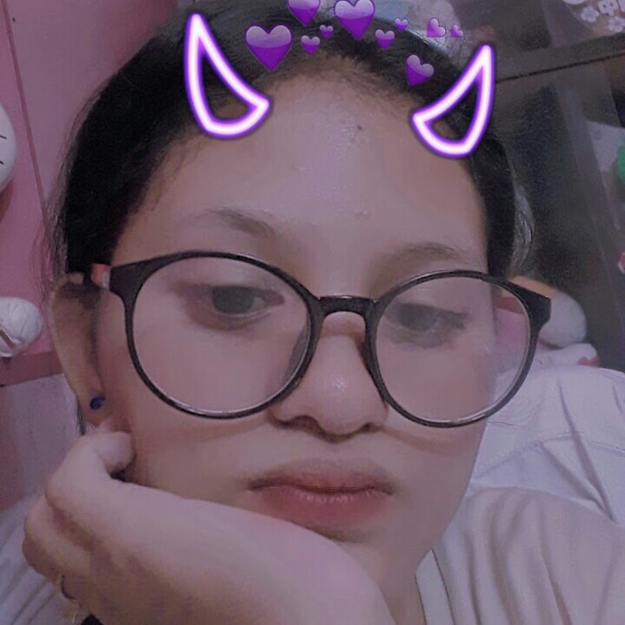 squad girls Vlogers - YouTube