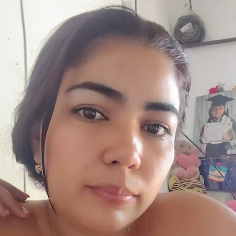 Leidy Bonita - YouTube