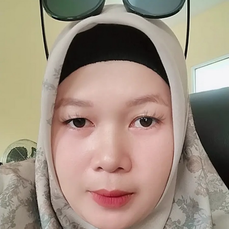 Hayatun Asradiah - YouTube