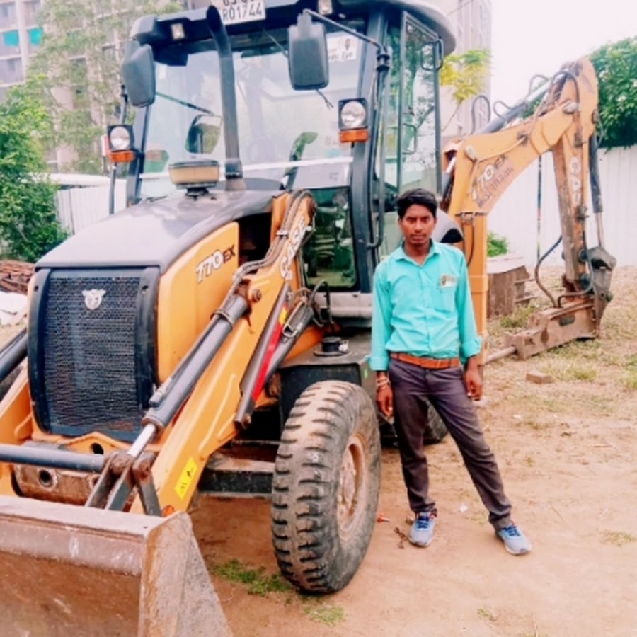 Gautam maurya JCB Apretar - YouTube
