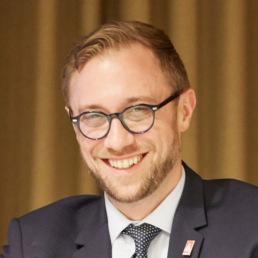 Digital Media w/Professor Ray - YouTube