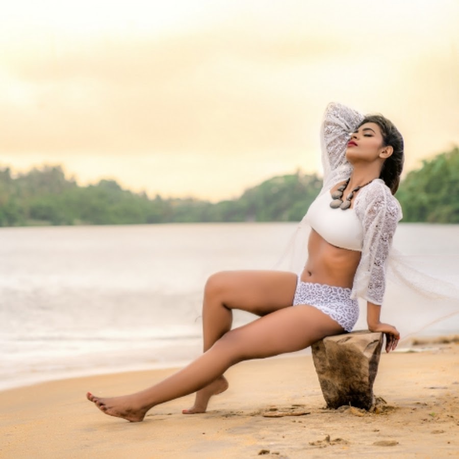 Lakshika Lansa Official - YouTube