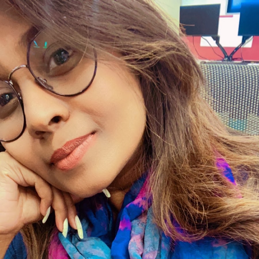 Jeni Vlogs - YouTube