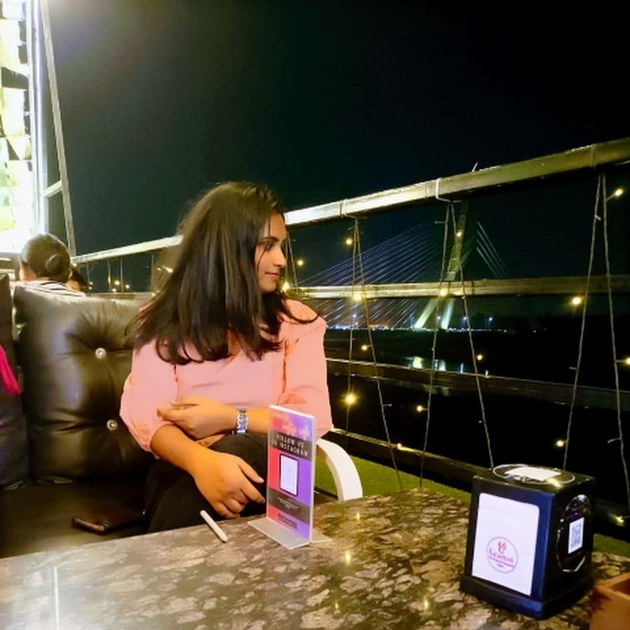 himanshi maurya - YouTube