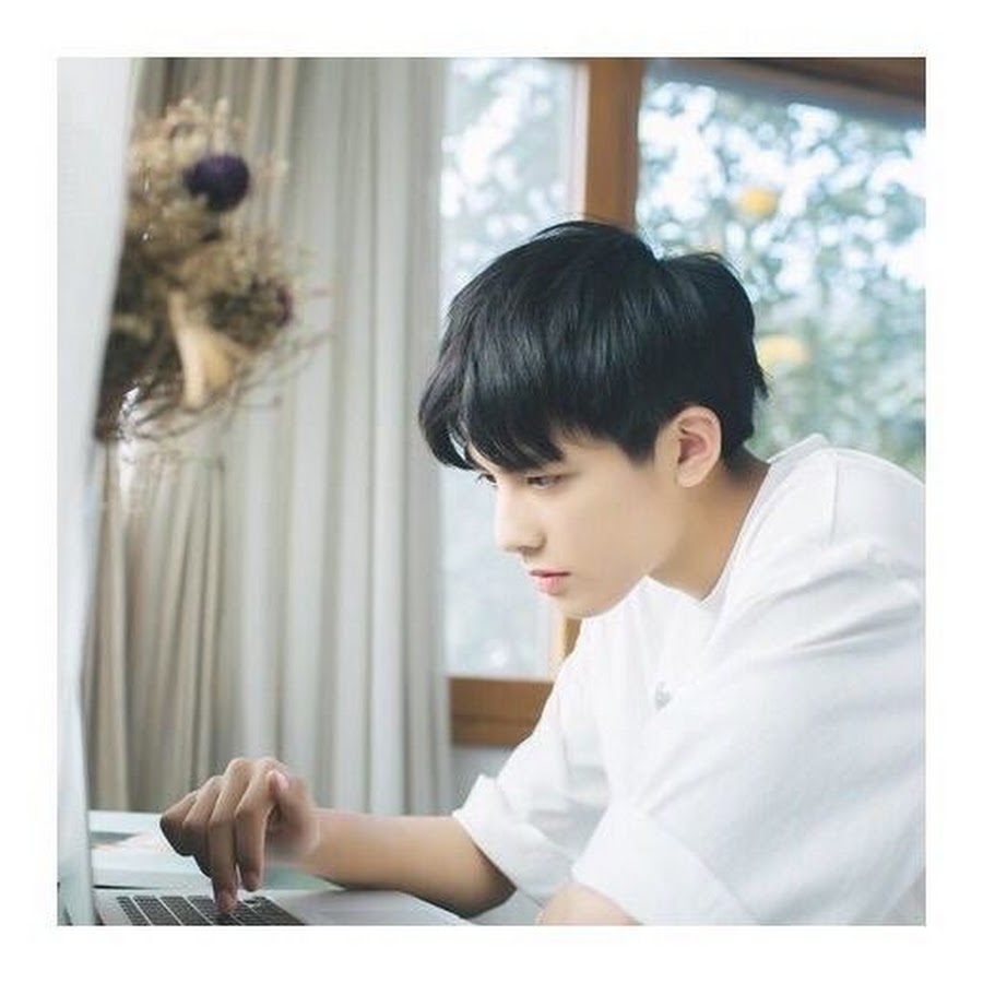 Bon-hwa-Yeong-Dae-Min Chang - YouTube