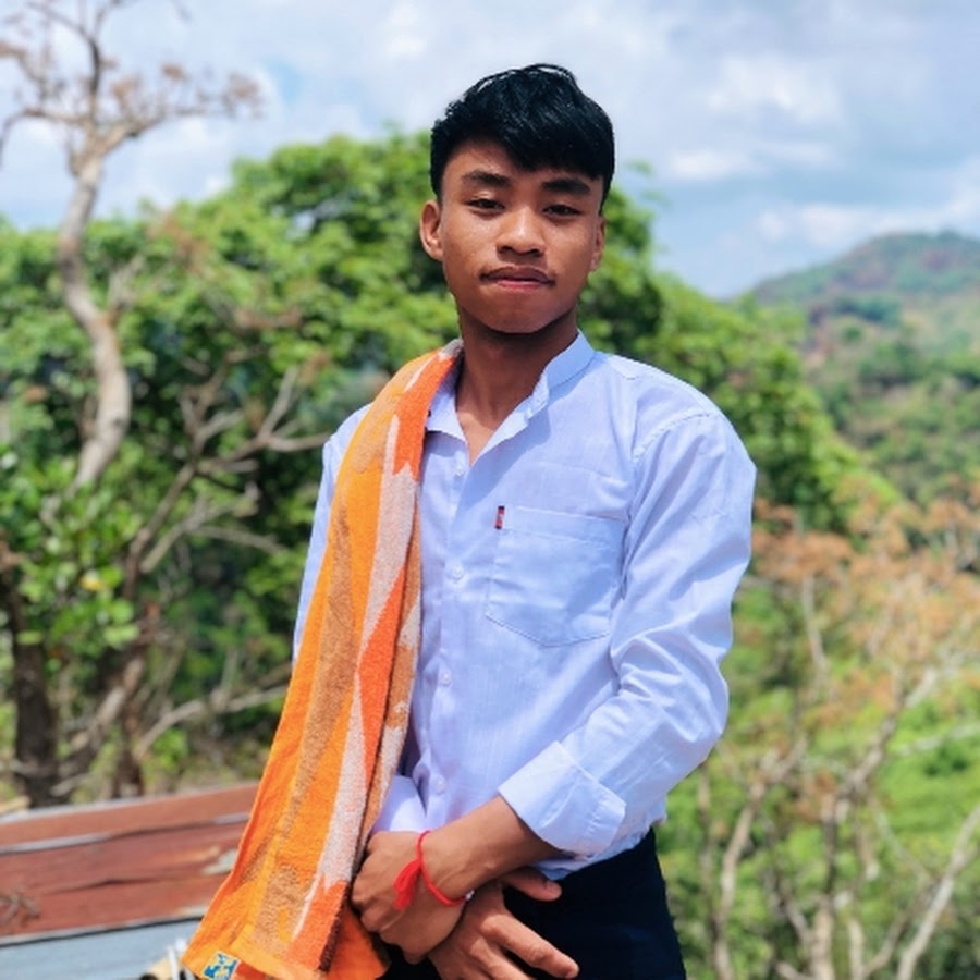 Khun tun Mg - YouTube