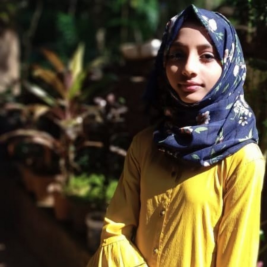 ziya 's world - YouTube