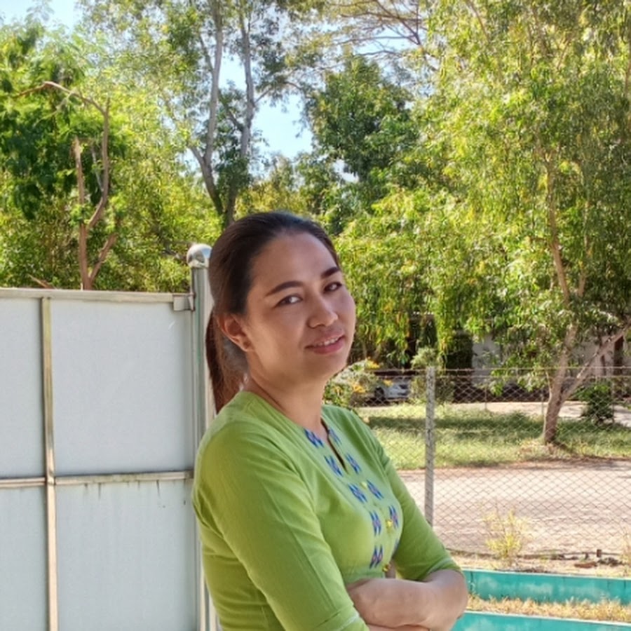 Kay Thi Soe San - YouTube