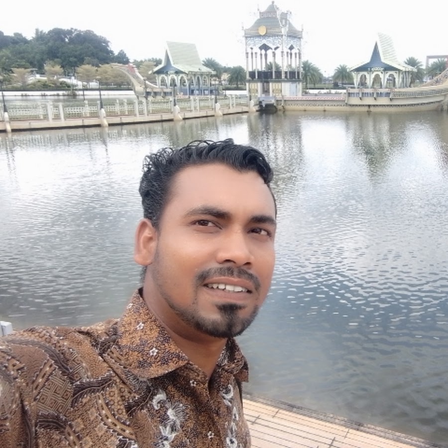 Dini Ashik - YouTube