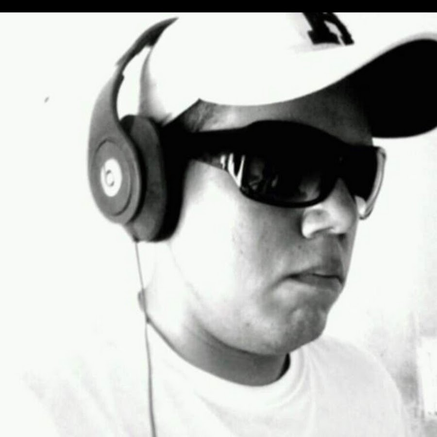 Johan Moya - YouTube