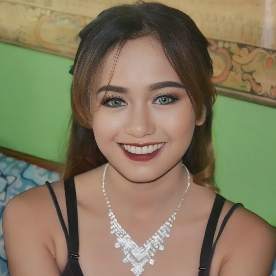 Cris Vlogs - YouTube