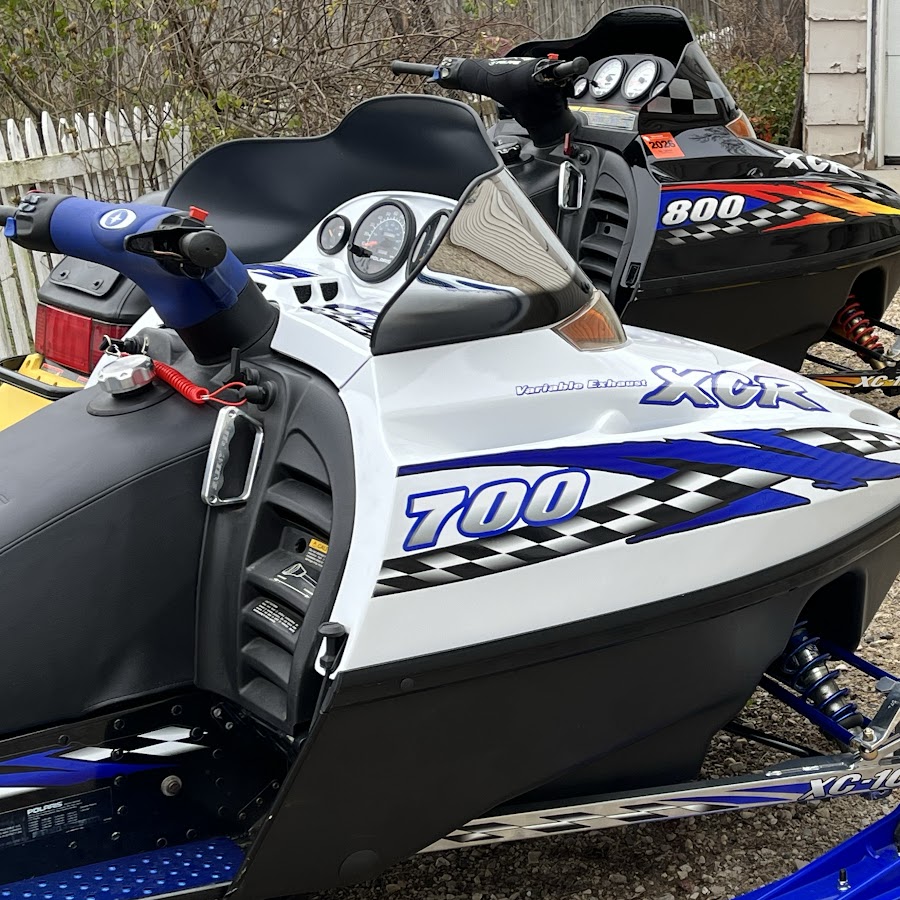 Sneeky Peet - YouTube