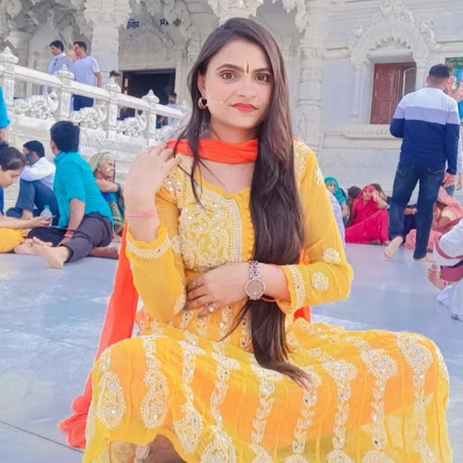 Harshita Rai (Radha Rani) Up 53 - YouTube