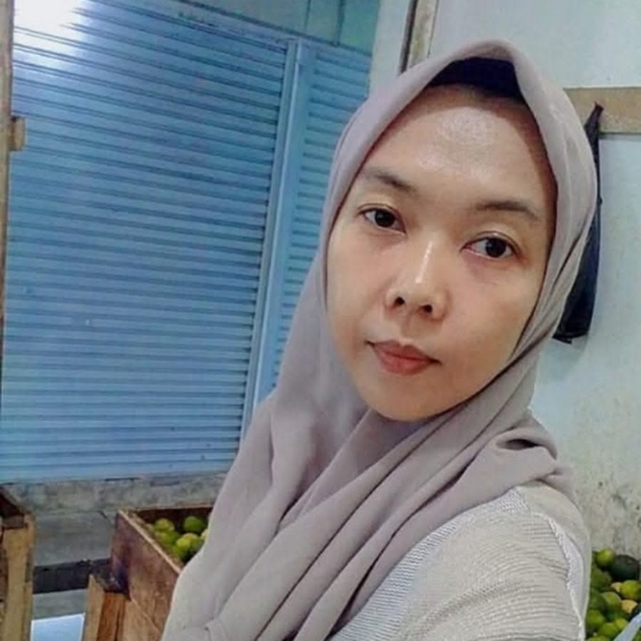 Nyi iteung ngedit - YouTube