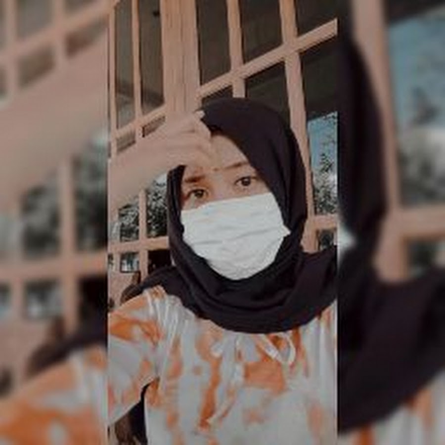 Emi Masita - YouTube