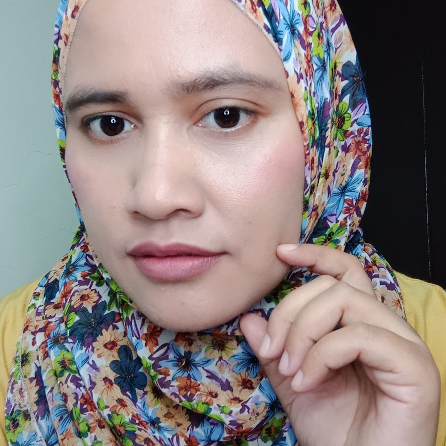 Etri Adriani - YouTube