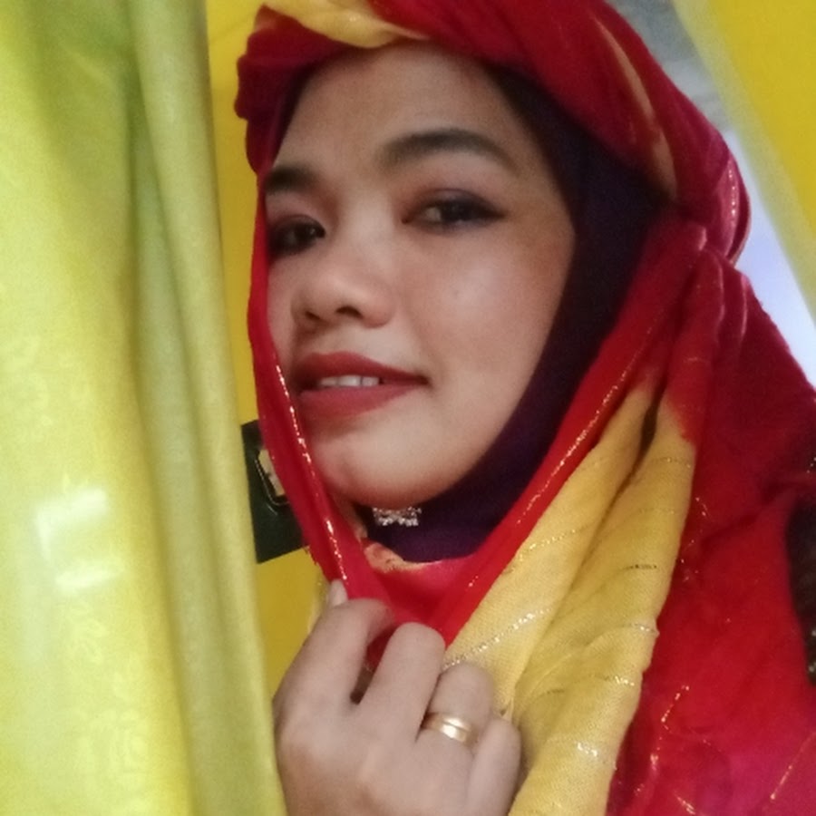 Kartini Cio - YouTube