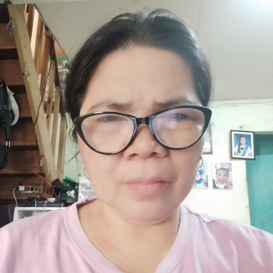 Colina reaction tv - YouTube