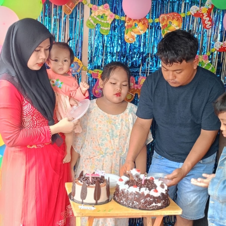 Tanisa Amelia - YouTube