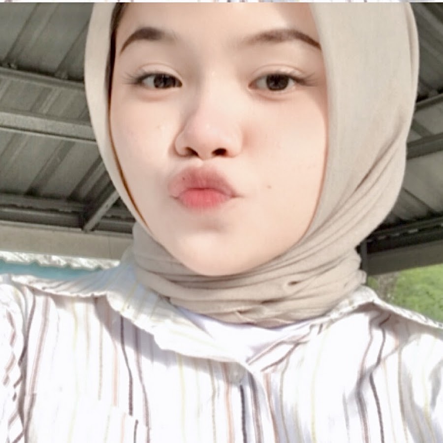 AGP_Wa Ode Intan Permata Ijidman - YouTube