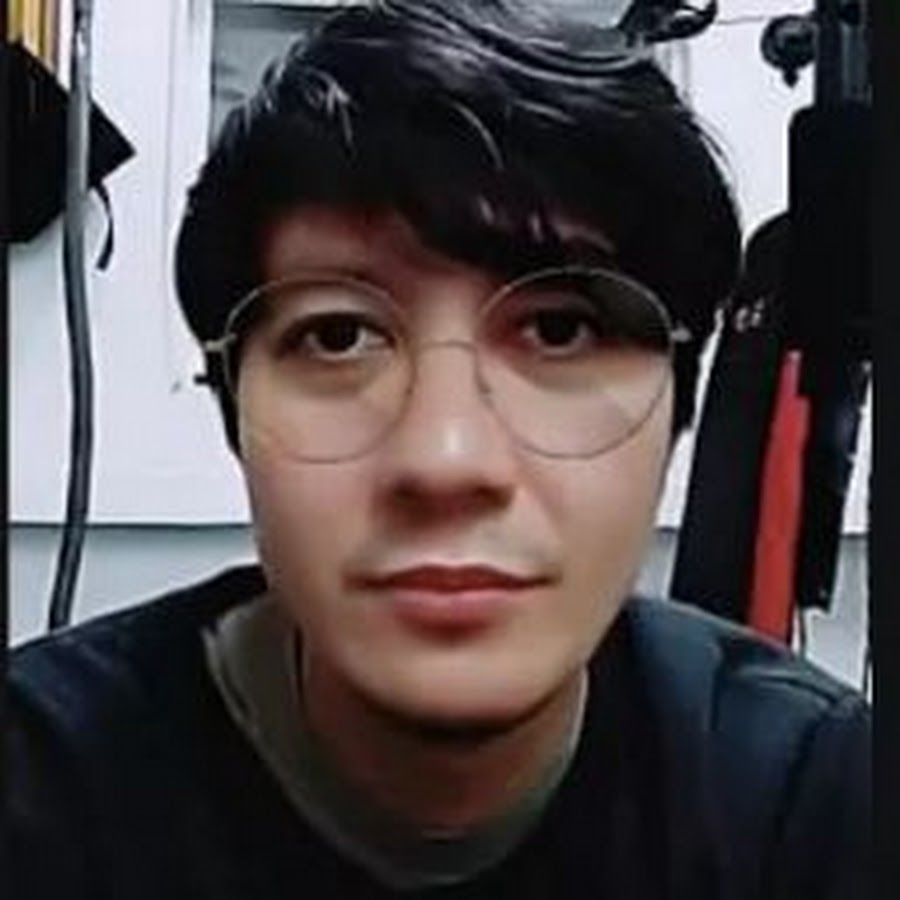 AGIKgqOOrilatf3ORqmEd_O2UXqFplls2XSXxjzbOEt5XA=s900-c-k-c0x00ffffff-no-rj