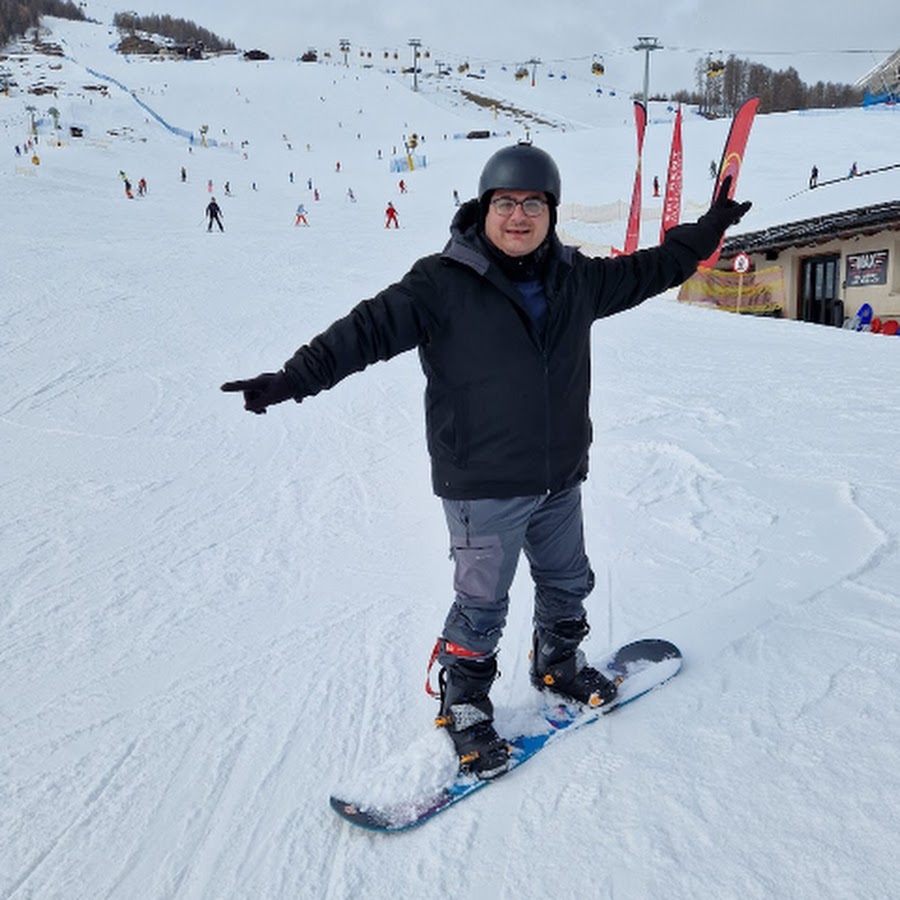 AIdro_k0ISOJG2V8gHlVBhaSnpKiK4n9uEjH8fMspfL3aQO2kCY0=s900-c-k-c0x00ffffff-no-rj