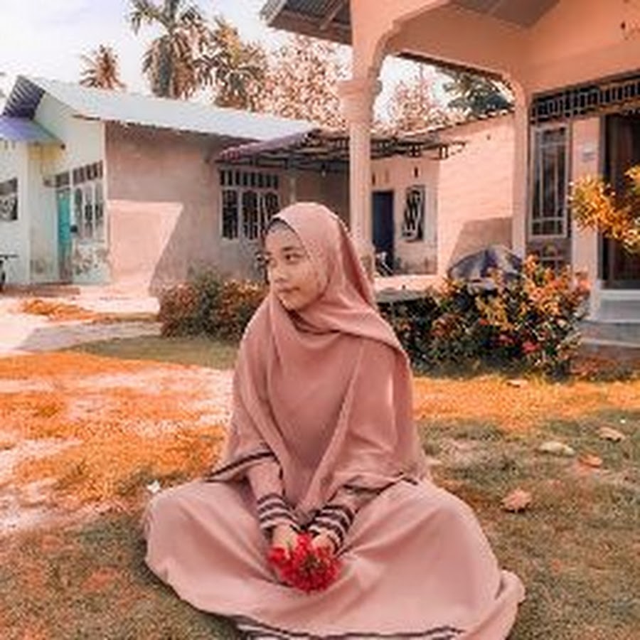 Khairin Nawangsih - YouTube