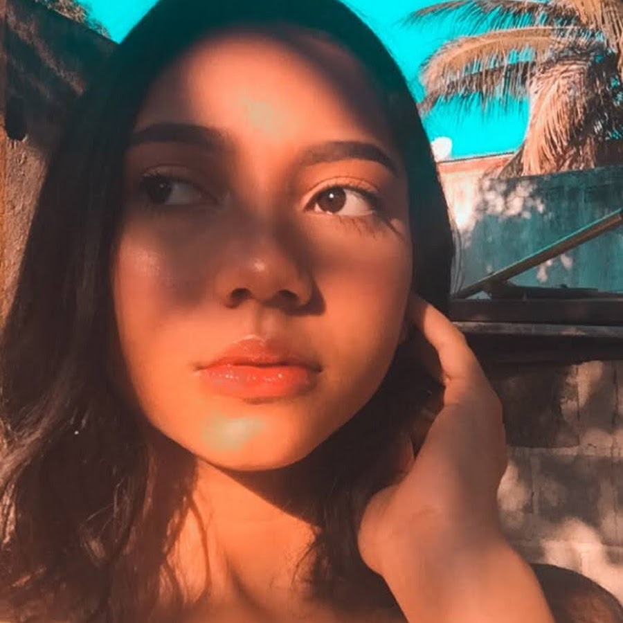 Thays Alves - YouTube