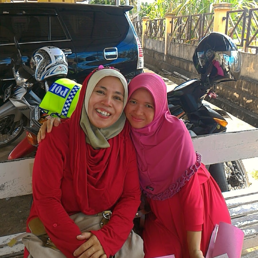 Sulastri Puji Astuti Tuti - YouTube