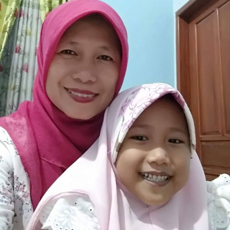 Sri Hartini - YouTube