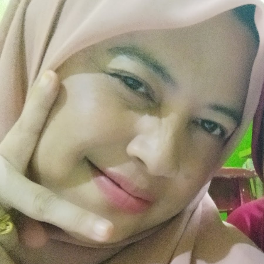 Reni Widya - YouTube