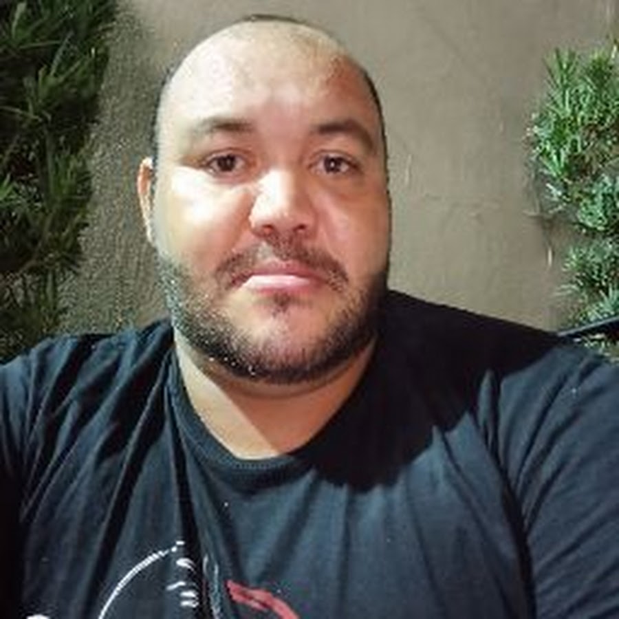 Derry Novais - YouTube