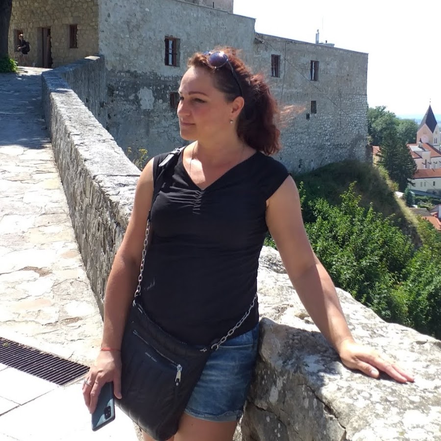 Andrea Zvadová - YouTube