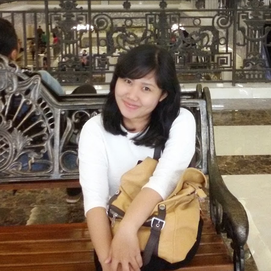 Dwi Apriani Biolog - YouTube