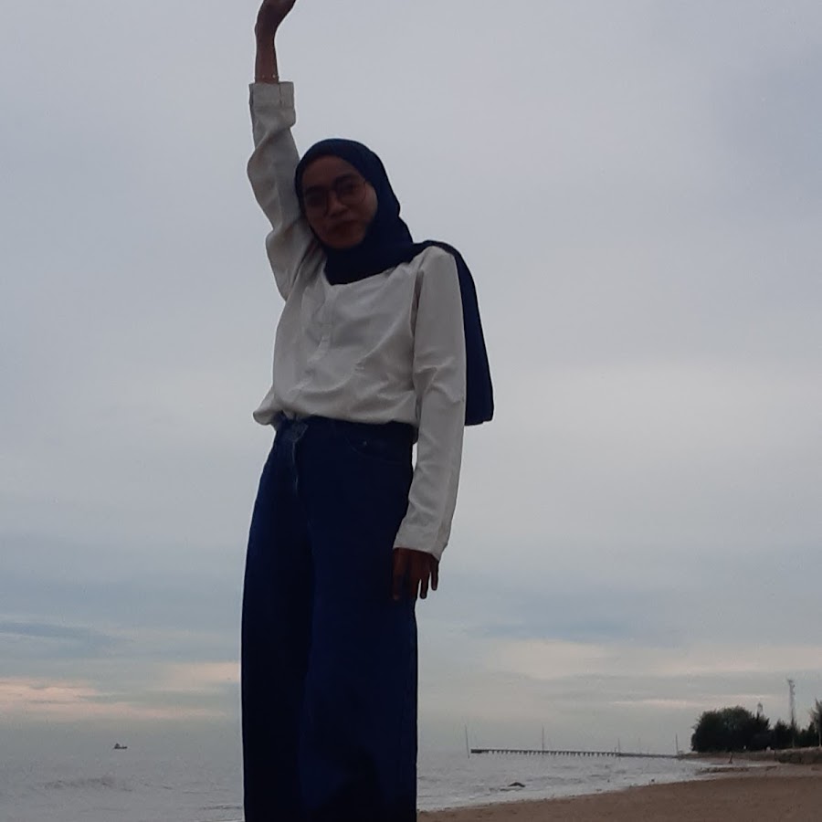 Yesi Afriani - YouTube