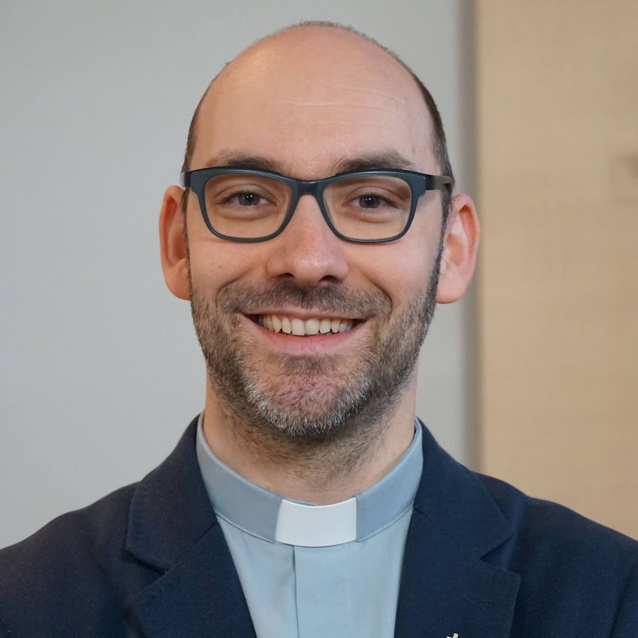 Diaken Iwan Osseweijer - YouTube