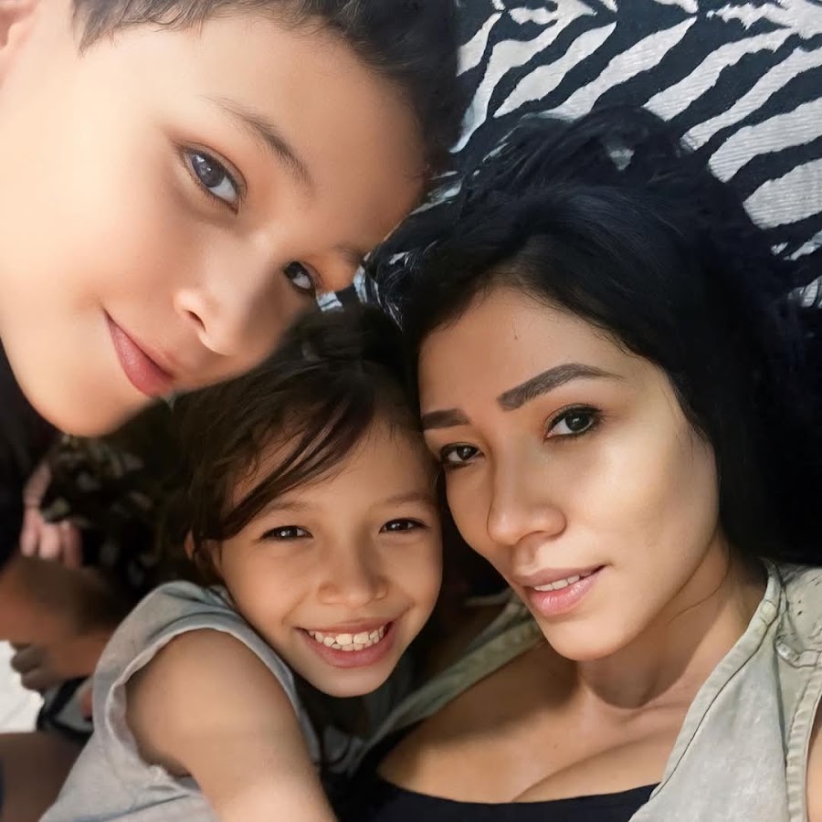 Juliana Murillo Hoyos I cuenta eliminada I - YouTube