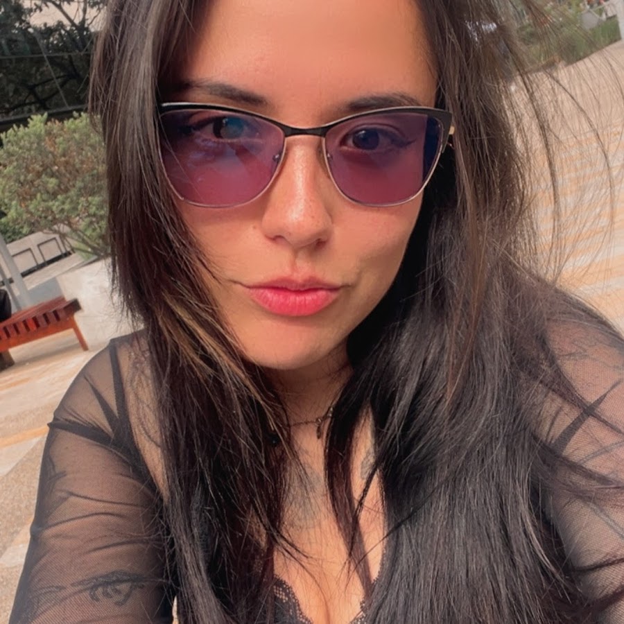 Chavely Echeverry - YouTube