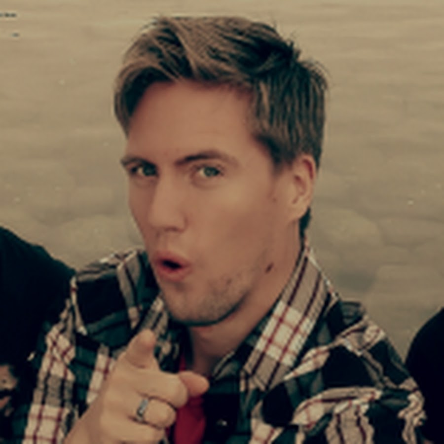 Kenny Ahrling - YouTube