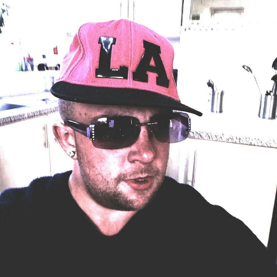 simon maggs - YouTube