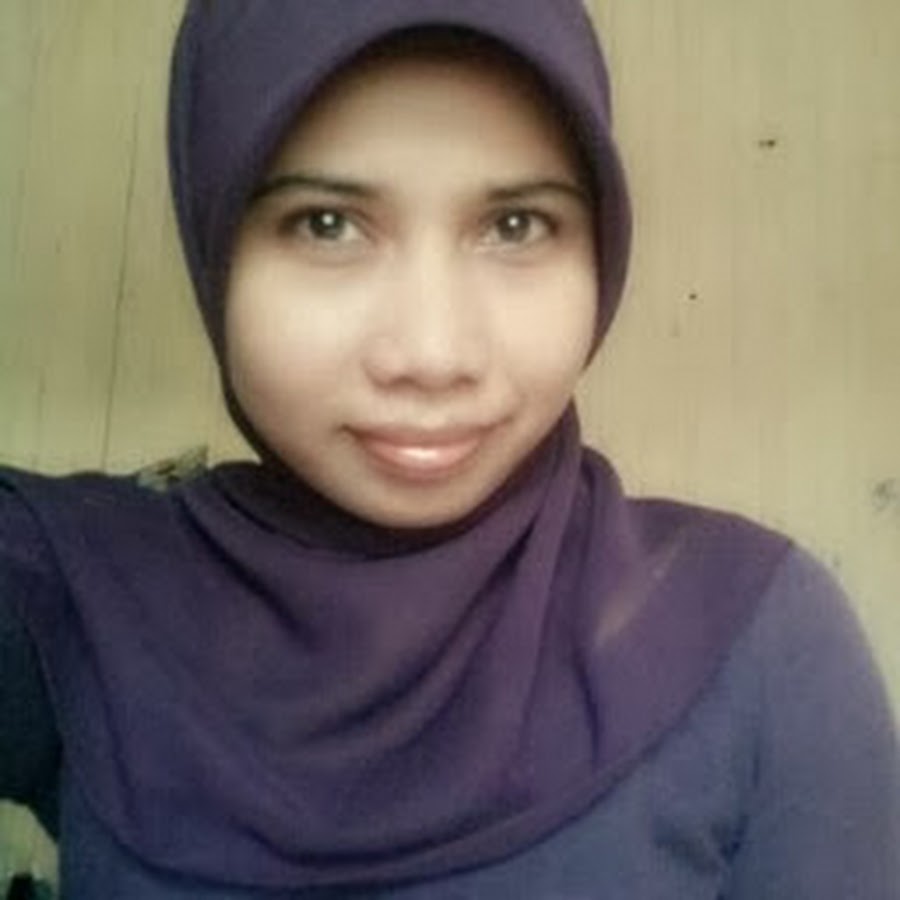 Rini Hidayati - YouTube