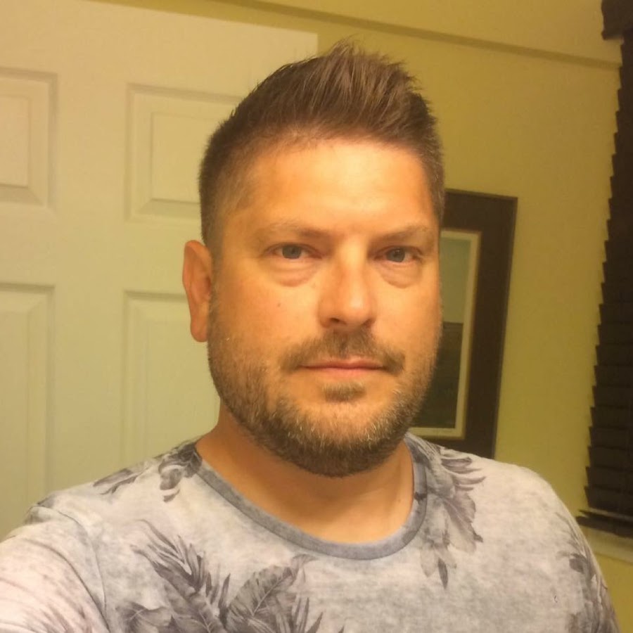 Ché Smith - YouTube