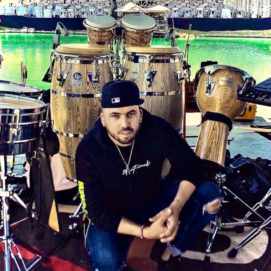 Joan Bencomo - YouTube