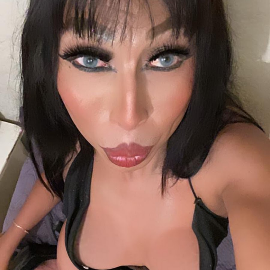 Mia Alvarez - YouTube