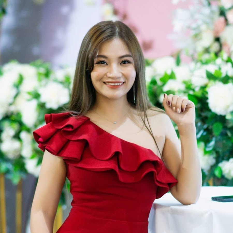 Thu Hang Hoang - YouTube