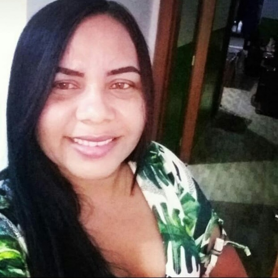 Poliana Poly - YouTube