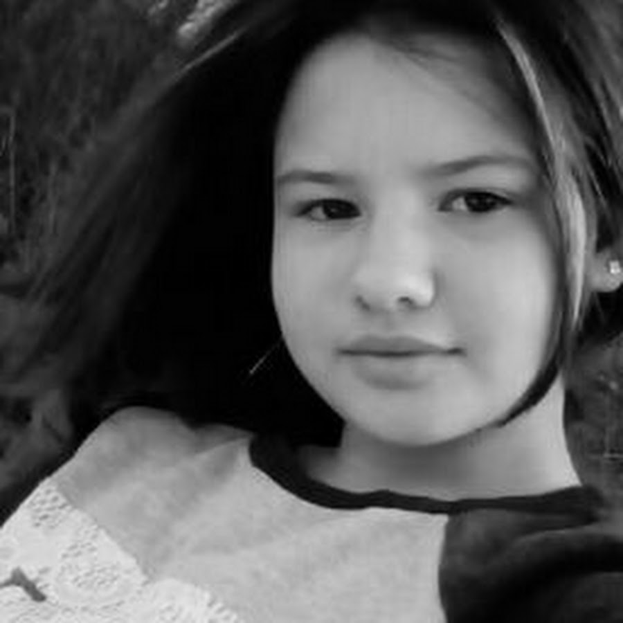 Cosmyna Ella - YouTube